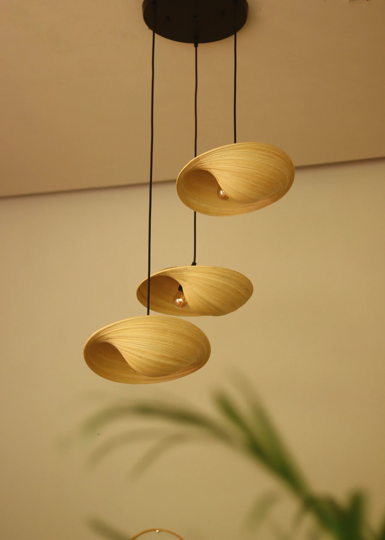 Azura Twist Bamboo Cluster Light | Handcrafted Bamboo Lamps India – Storoot